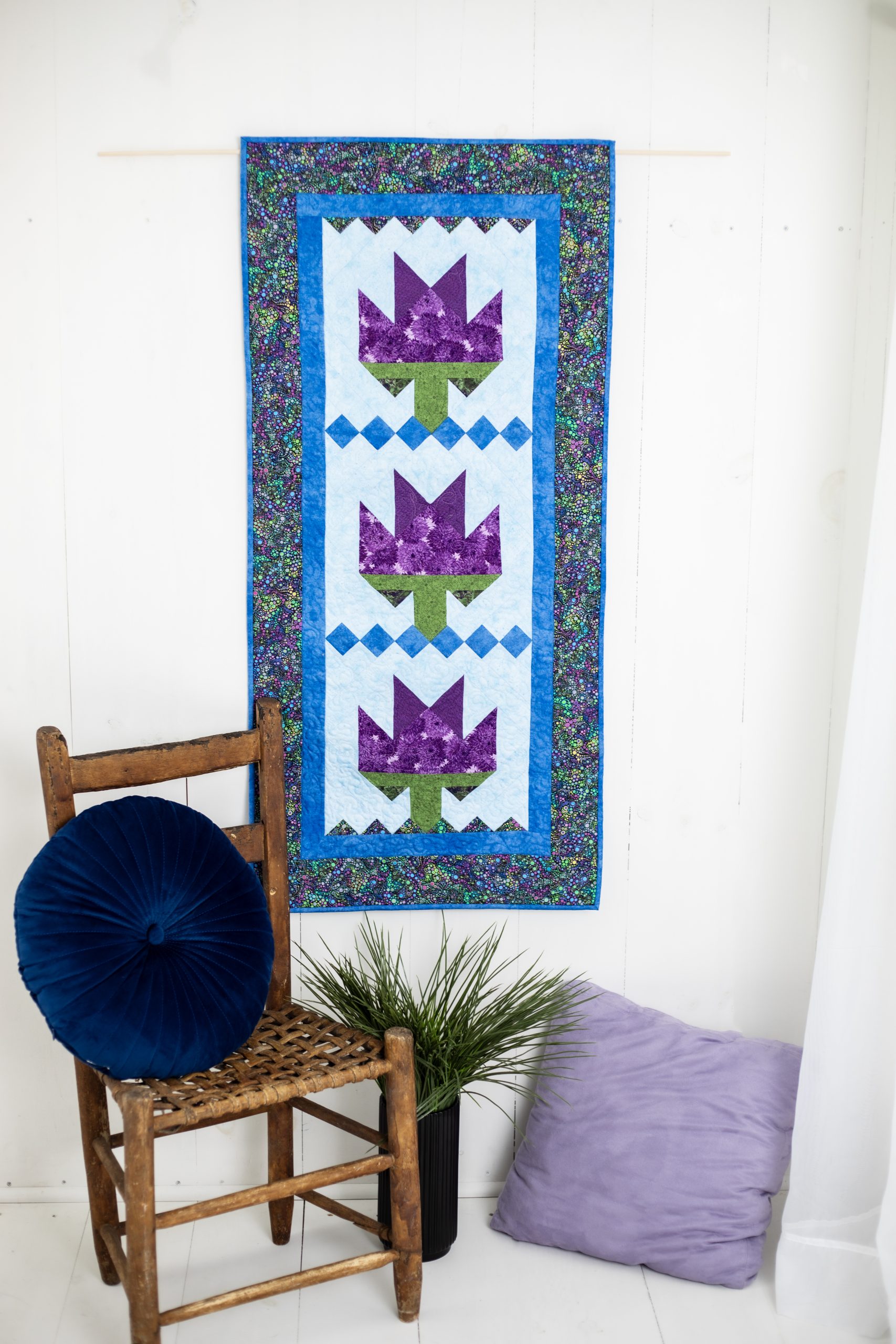 Tulip Time Quilted Wall Hanging - We Like Quilting