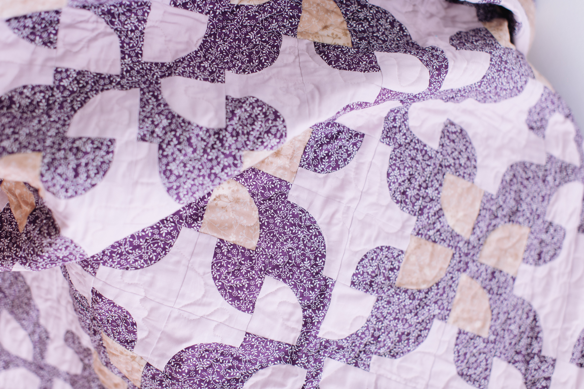 Ahead of the Curve: Master How to Quilt Curves - We Like Quilting