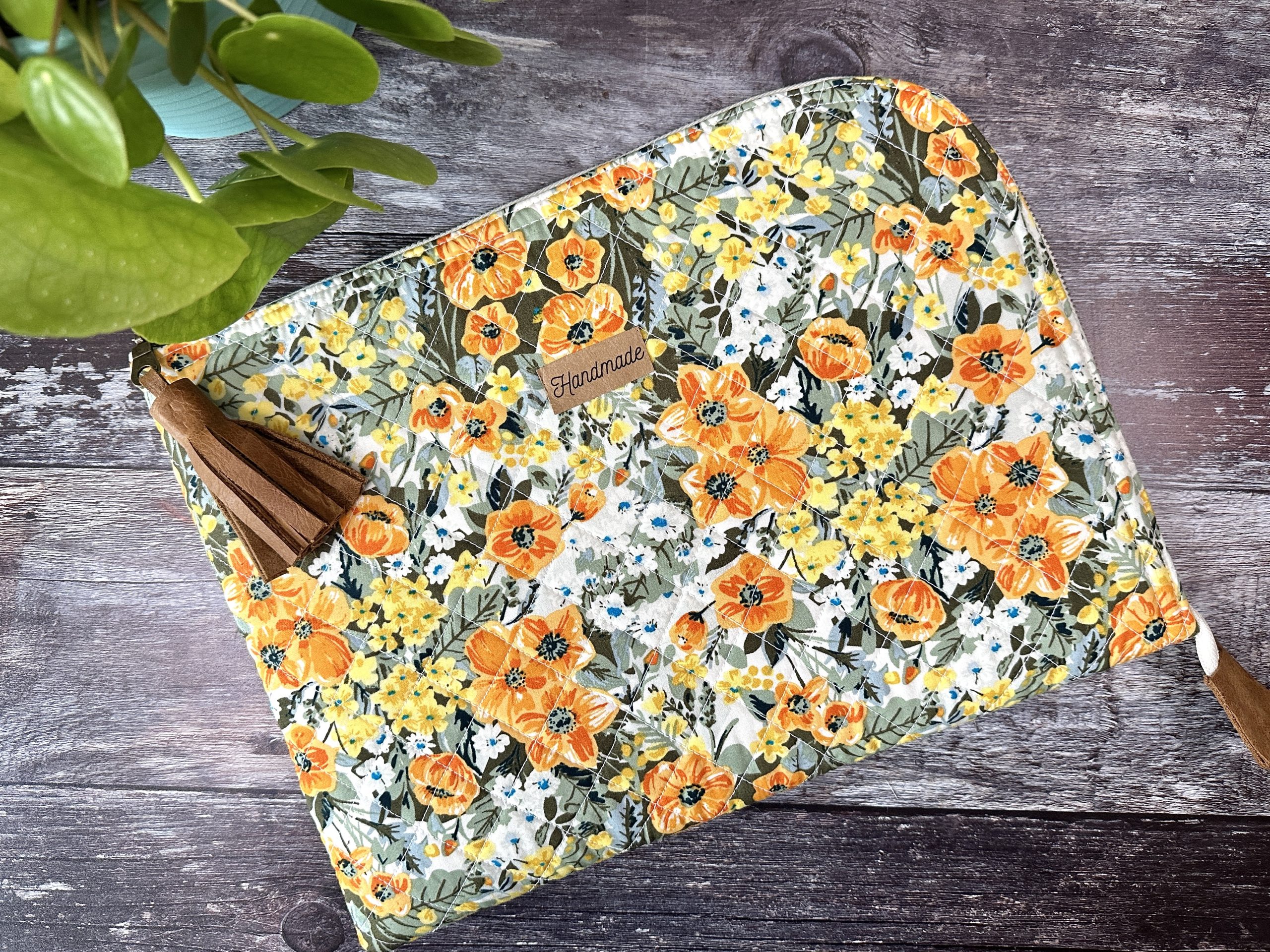 Winter Floral Laptop Case Pattern - We Like Quilting
